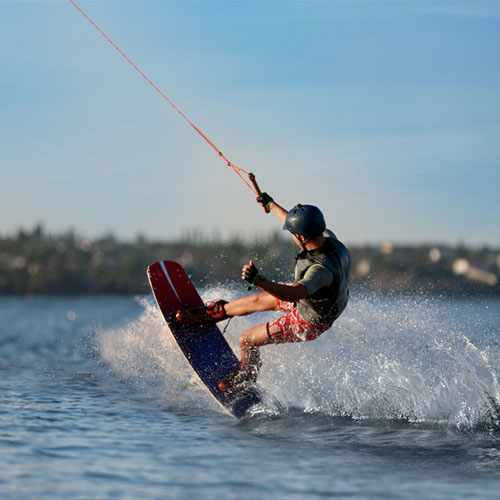 9 สถานที่เล่น เวคบอร์ด (Wake Board) เอาใจสายเอ็กซ์ตรีม