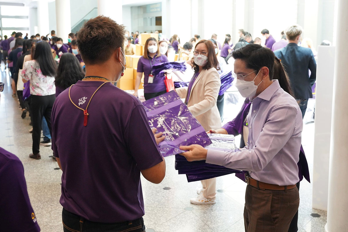 ไทยพาณิชย์จัดเตรียมถุงยังชีพบรรเทาทุกข์ผู้ประสบอุทกภัย