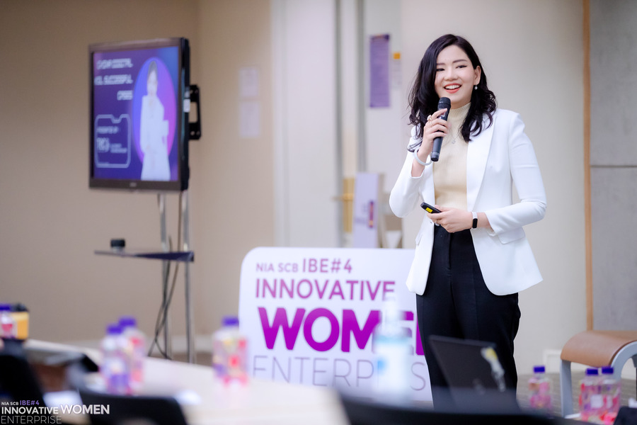 Decoding the female CEO who transformed the organization to success